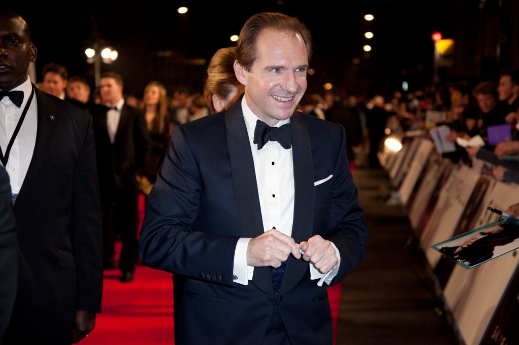 Daniel Craig, Bérénice Marlohe, Naomie Harris, Javier Bardem Light Up ...